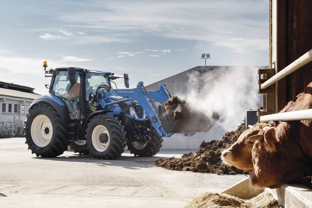 New Holland - T5 DYNAMIC COMMAND™ ＆ AUTO COMMAND™ - HC Petersen